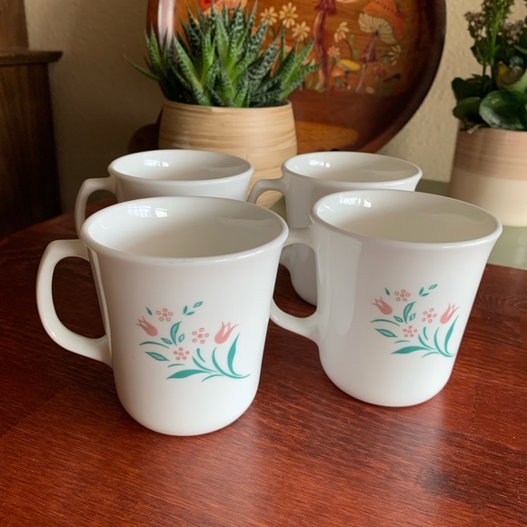 Corningware | Dining | Vintage Corning Mugs Set Of 4 | Poshmark